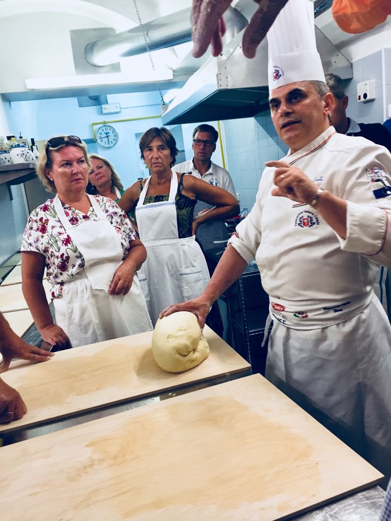 Cooking class in a noble palace in Matera - Materaturismo